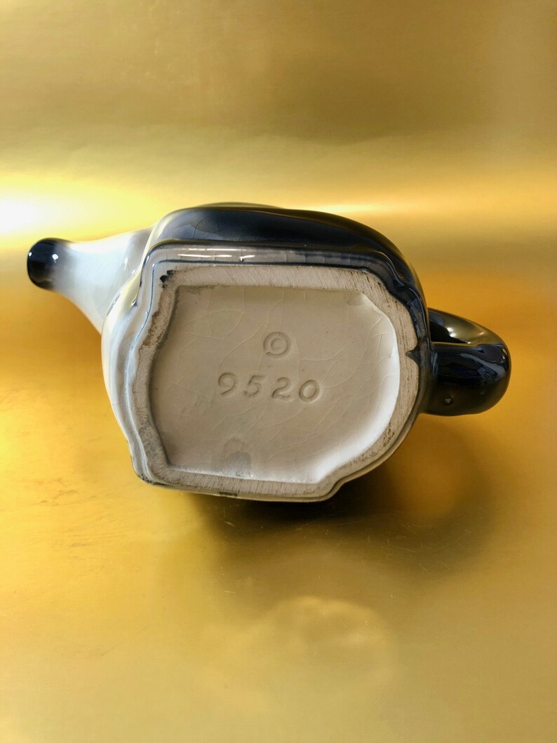 Vintage Cat Teapot Made Approximately in the 1960s. Approximately 7 3/4 ...