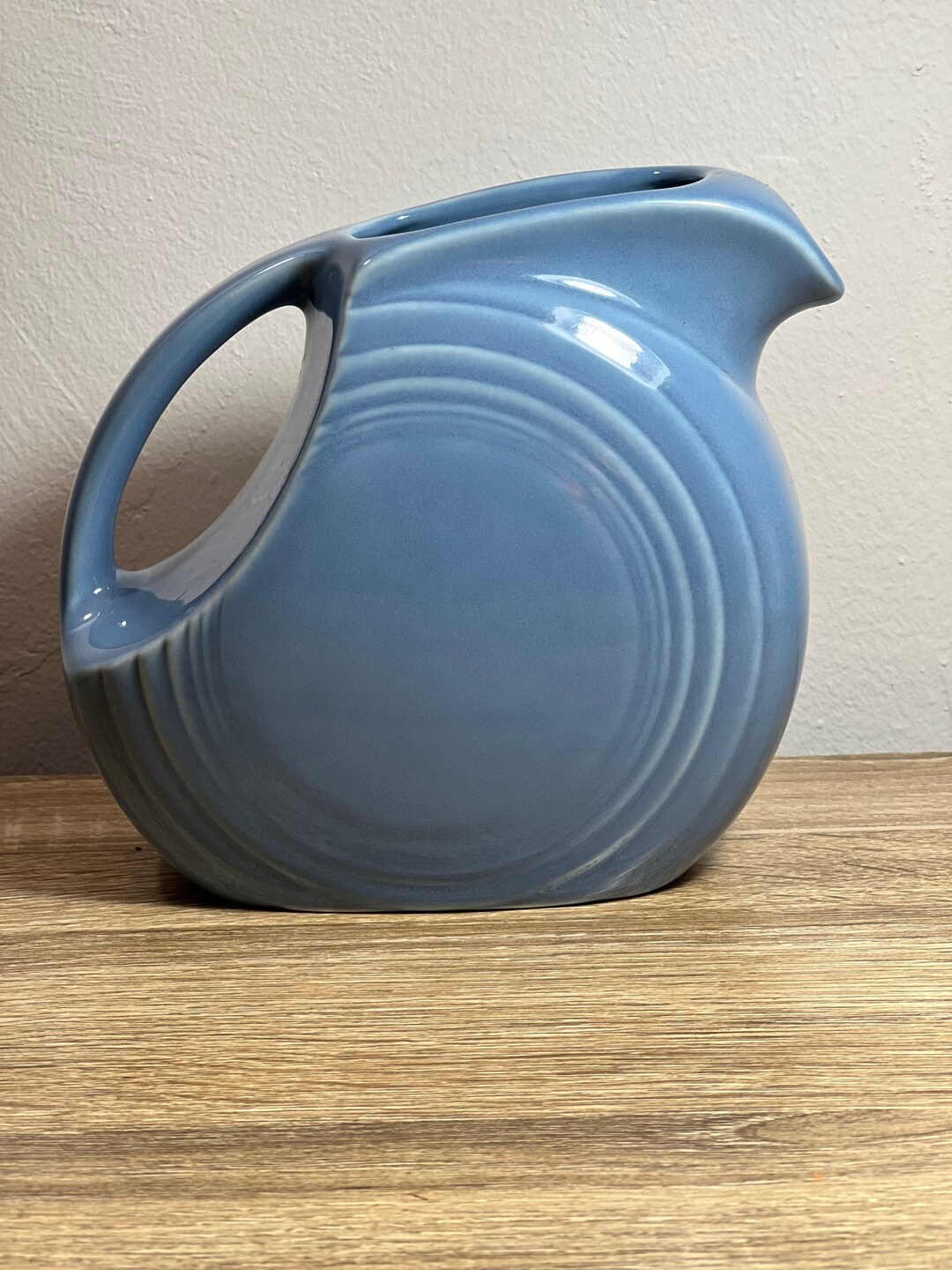 Fiestaware / Fiesta Ware Homer Laughlin Juice Pitcher in Periwinkle ...