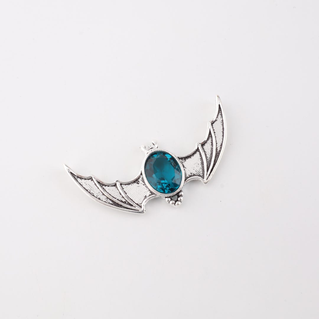 Apatite Gemstone Bat Pendant, 925 Sterling Silver Halloween Jewelry - Etsy