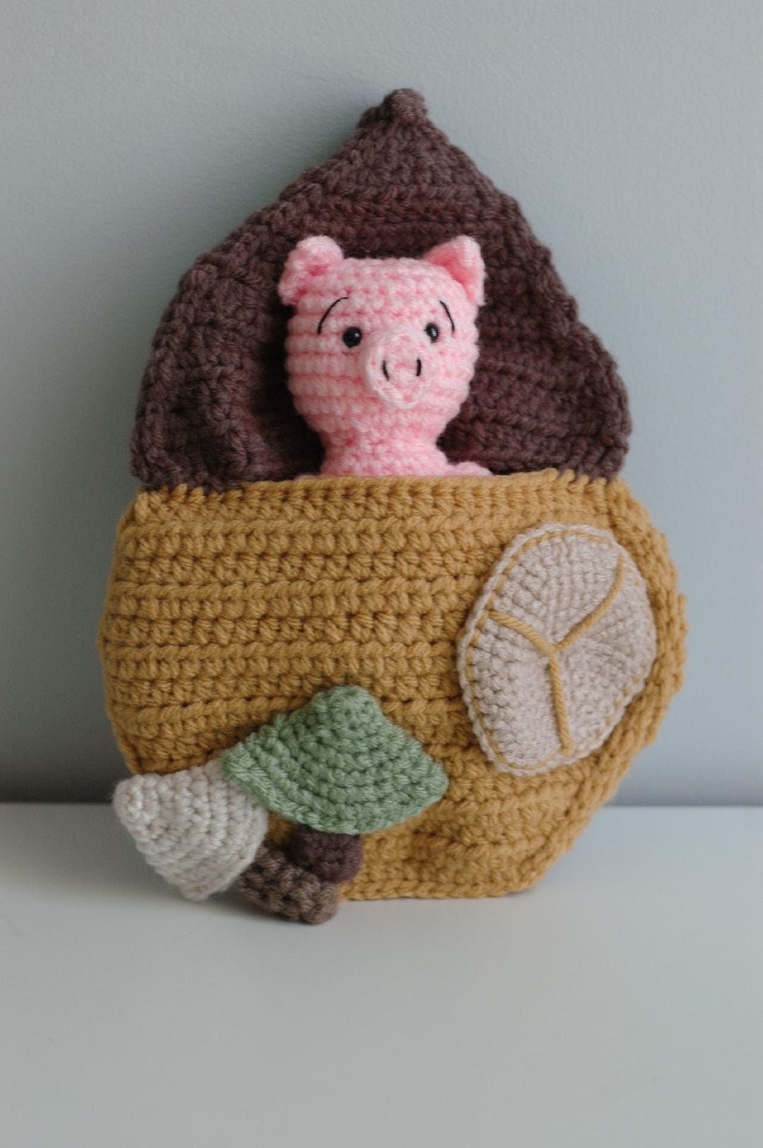 Pig in Acorn House Crochet Amigurumi MADE TO ORDER - Etsy