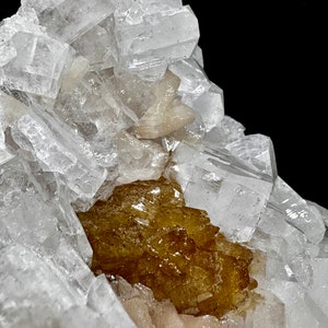 RARE Single Piece Powellite With Stilbite on Apophyllite, Indian ...