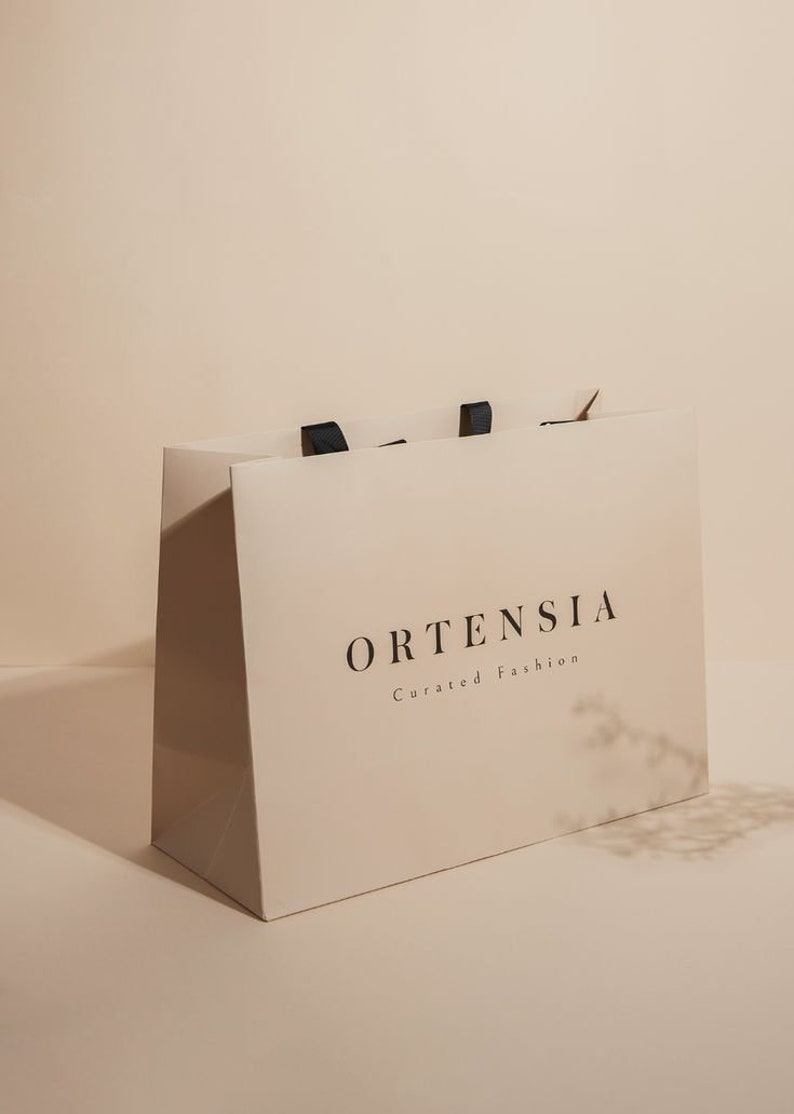 Luxury Retail Paper Bags With Custom Printing Bespoke Paper Bags With ...