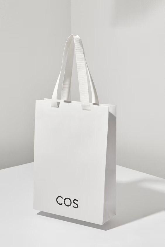 Luxury Paper Gift Bags With Custom Printing Bespoke Retail Bags Custom ...