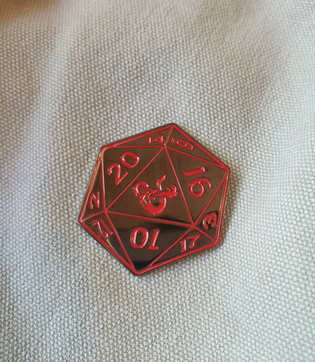 Dungeons & Dragons Black and Red D20 Pin - Etsy
