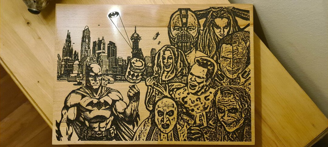 DC Comics Engraved Wooden Chopping Board Batman Etc Personalised Edge ...
