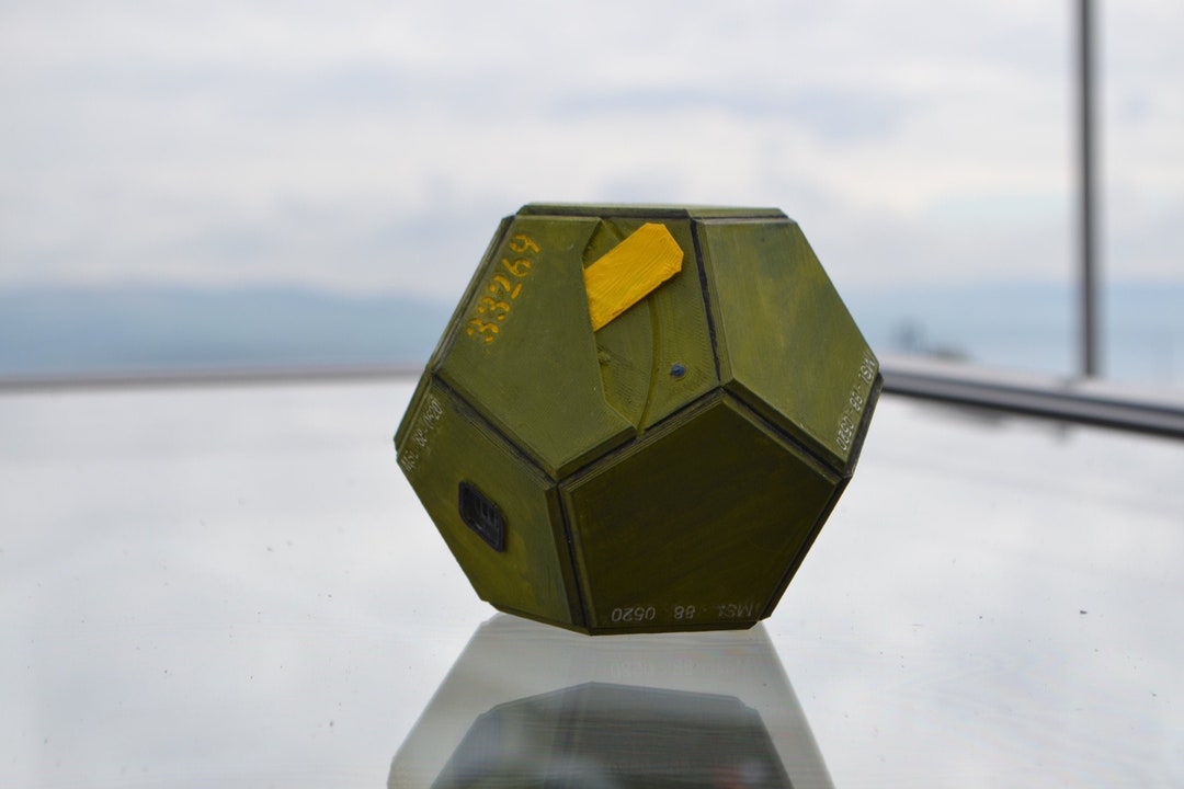 DIY - Alibi Prisma / Decoration / Cosplay / Prop / 3D Printed ...