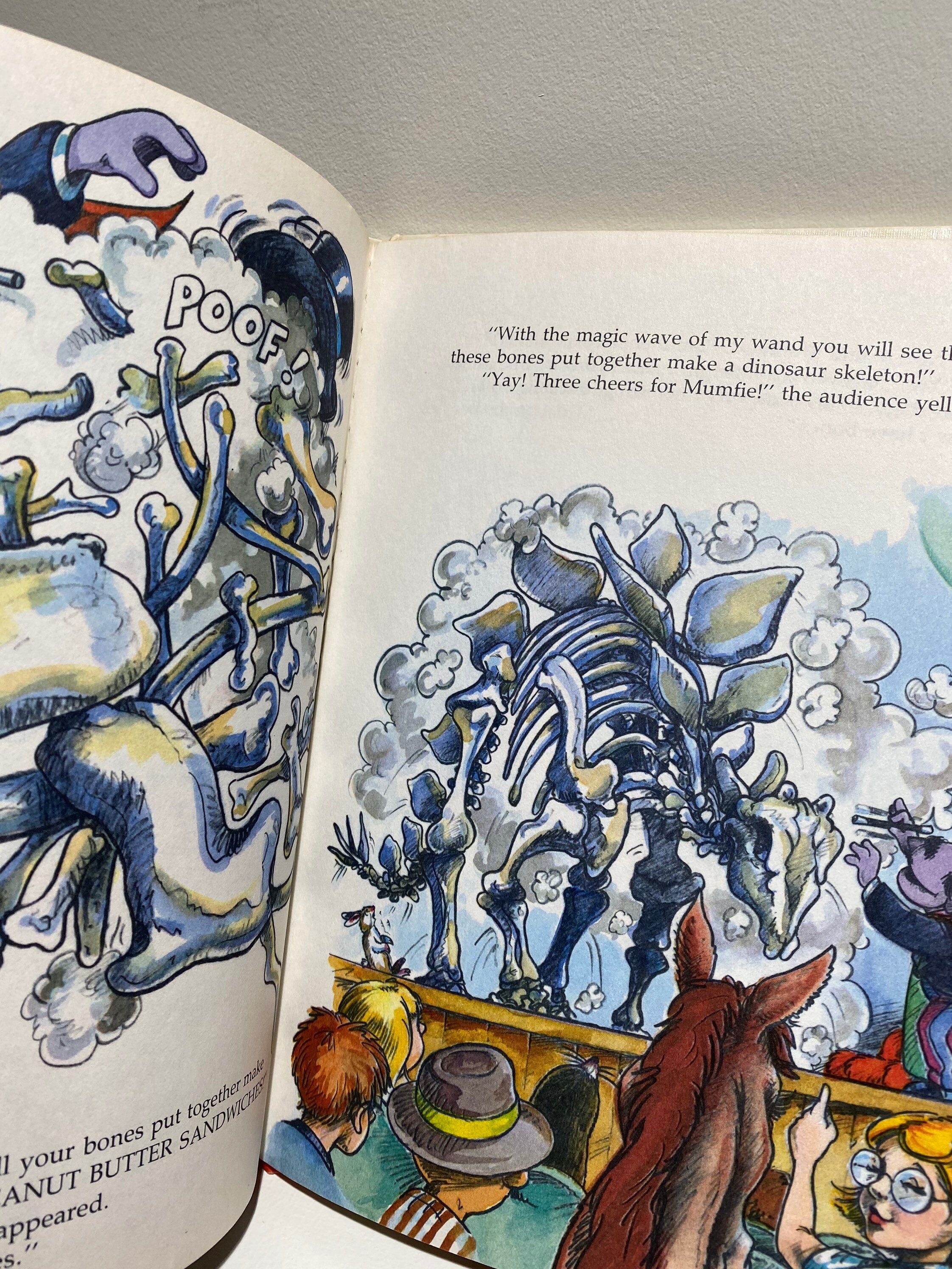 Sesame Street Book Club the Amazing Mumford Presents All About Bones ...