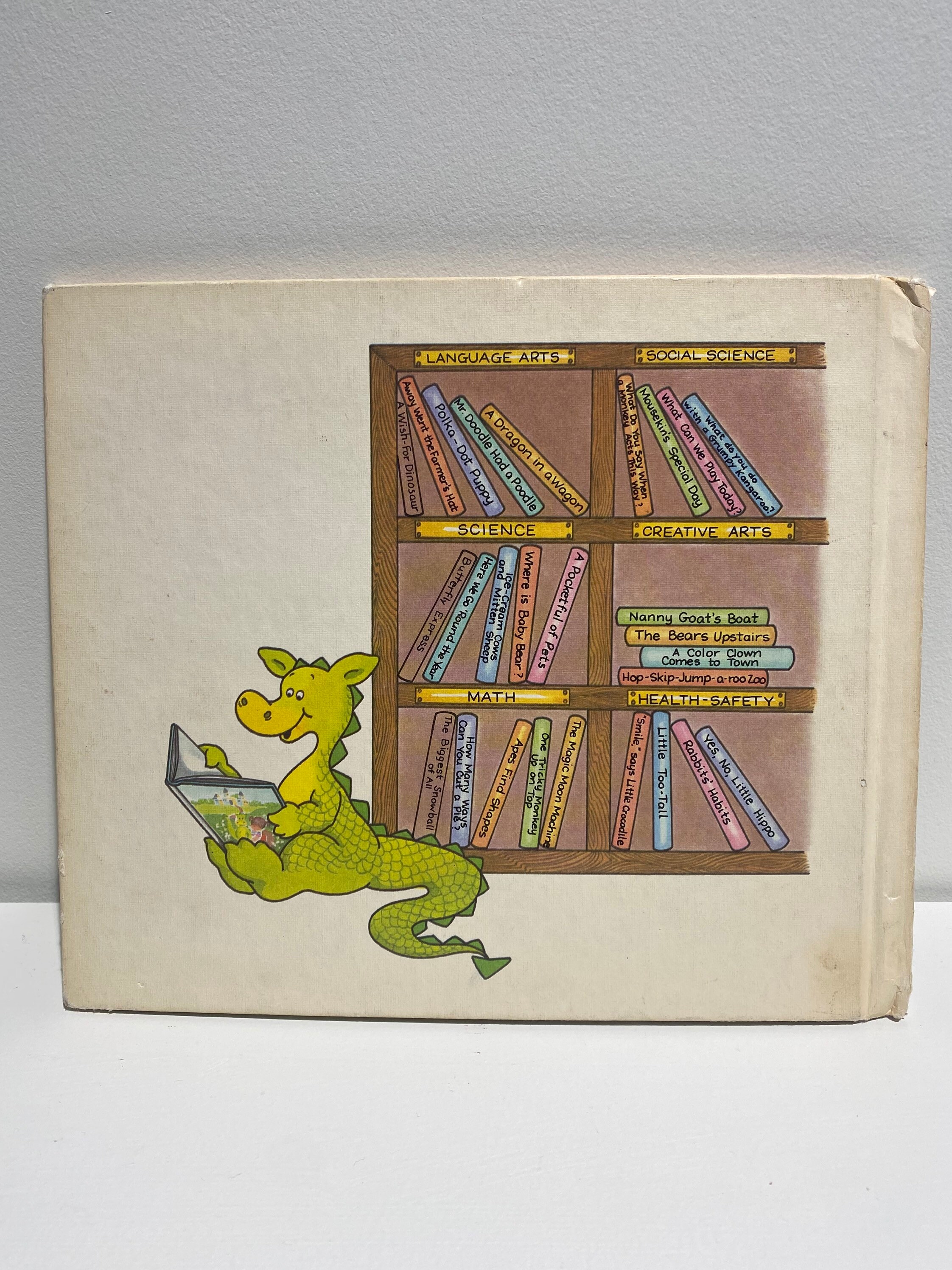 Magic Castle Readers How Many Ways Can You Cut a Pie A Book About Math ...