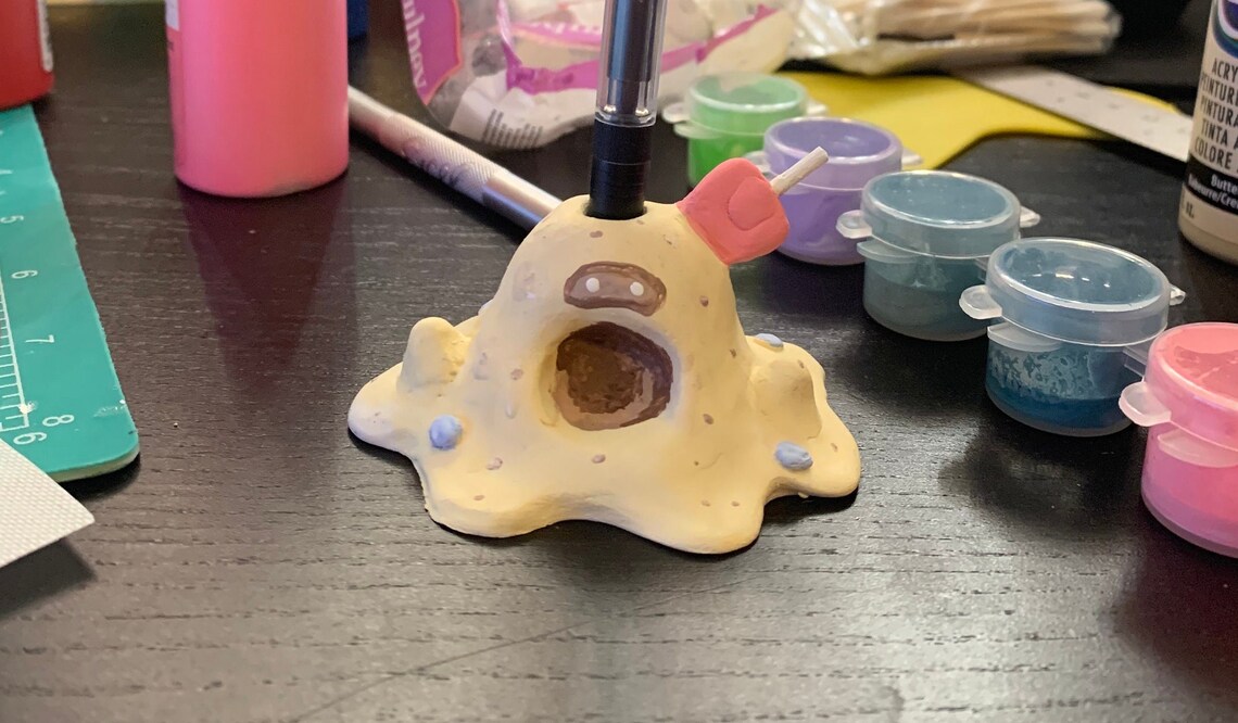Pokémon Pencil Holding Desk Buddy: Ditto and Sandygast - Etsy