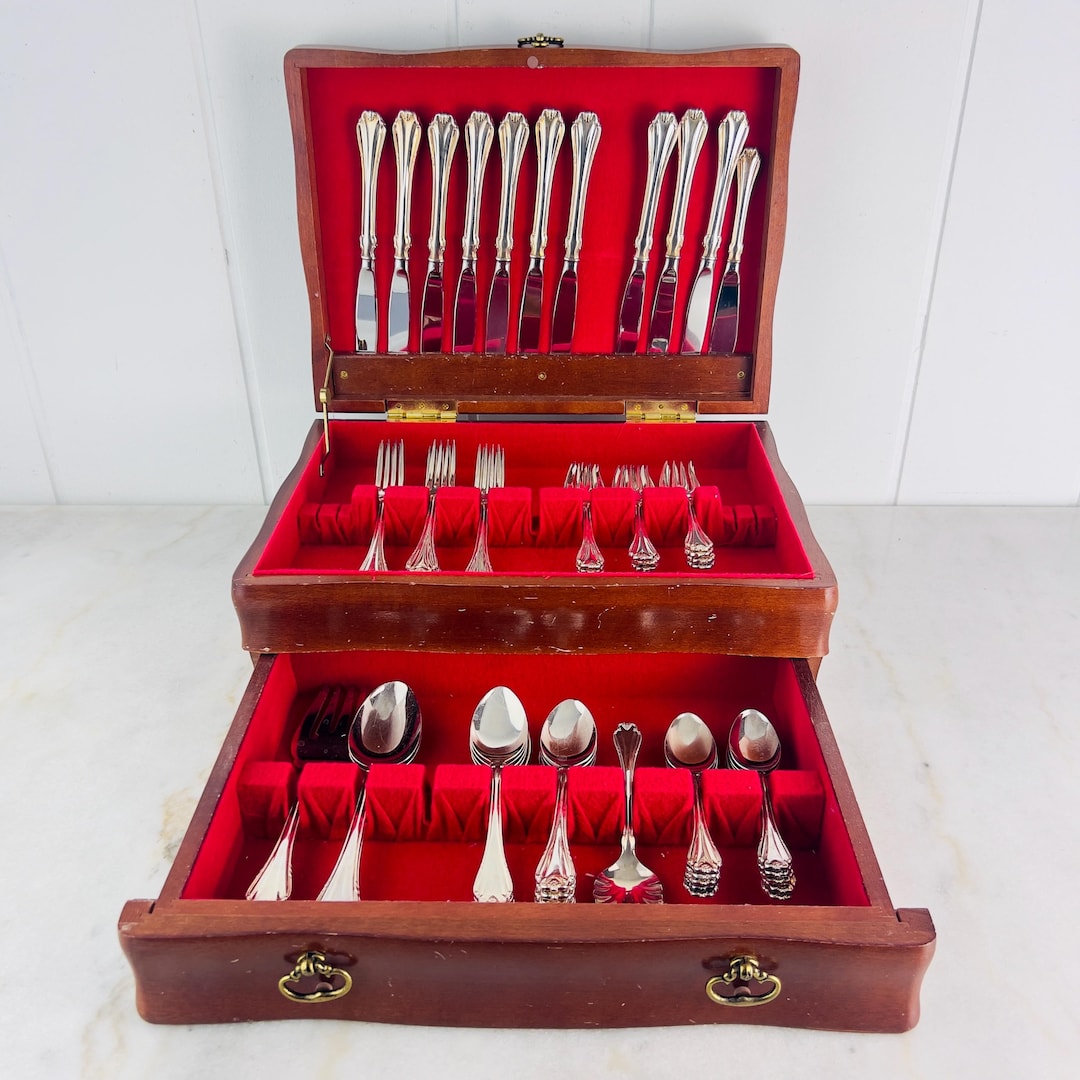 Vintage Reed and Barton Elite Silver Plate Flatware, Country Charm ...