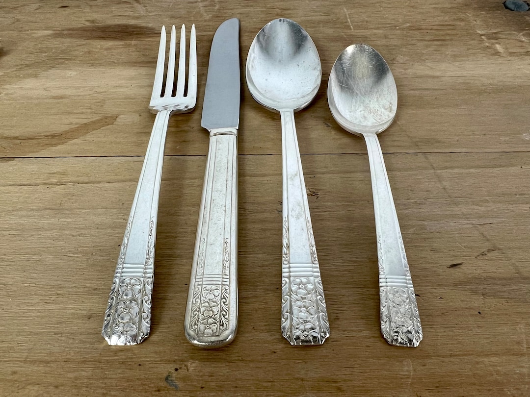 Antique 34-piece 1930s R.W. & Sons Wallace Luxor Pattern A1 Silver ...