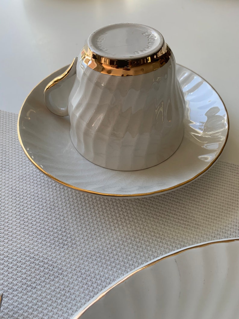 Vintage Barratt's Golden Anniversary Dinnerware, 22-karat Trim, 36 ...