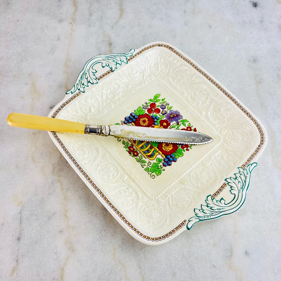 Antique Silver Plate Cake Knife, EPNS, Ornate Handle, Embossed Laurels ...