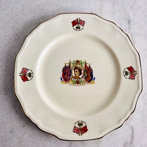 Vintage Alfred Meakin Queen Elizabeth II Decorative Plate, England ...