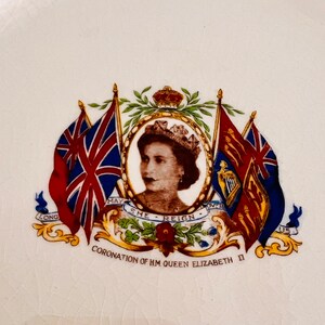 Vintage Alfred Meakin Queen Elizabeth II Decorative Plate, England ...