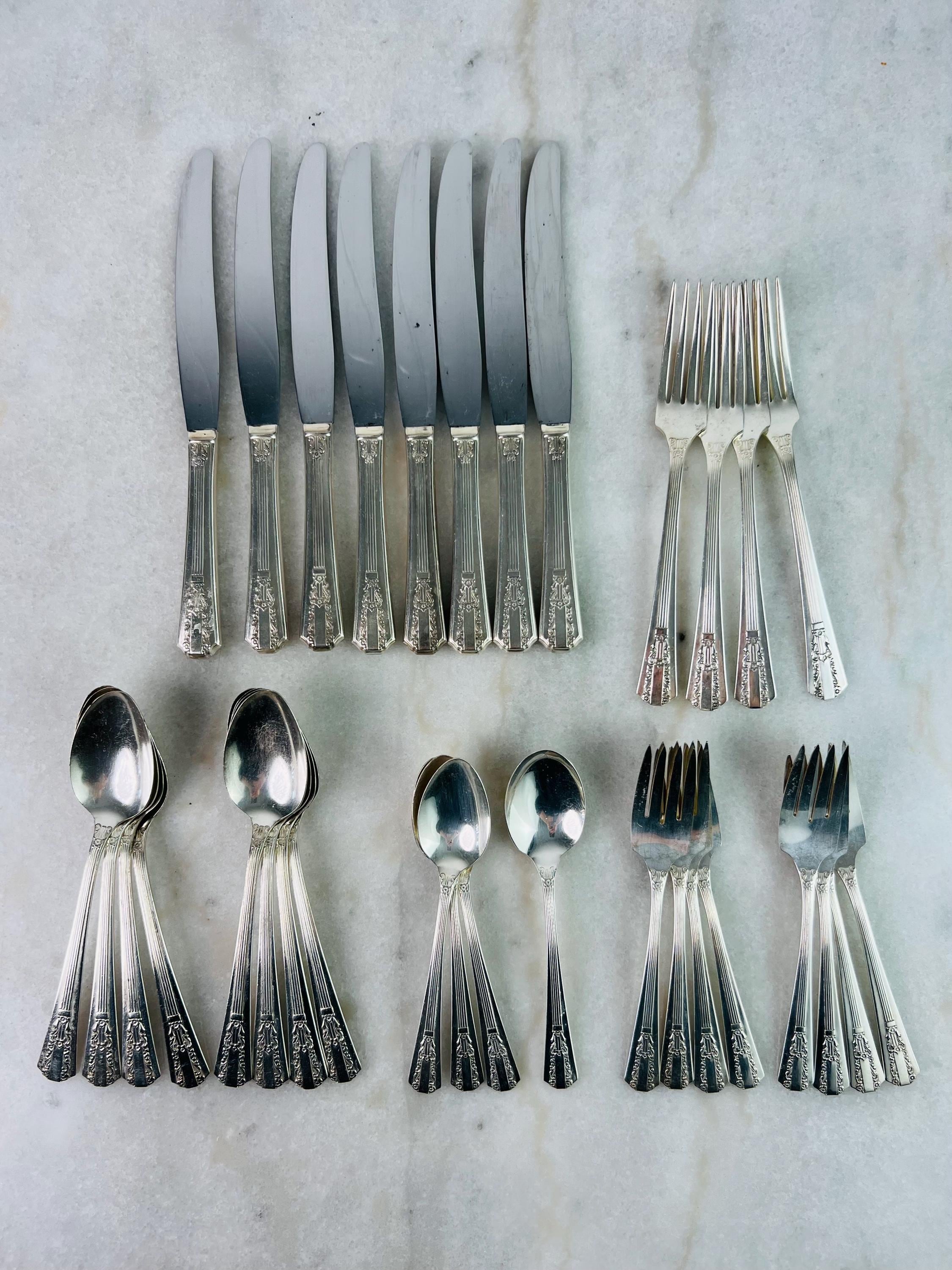 Wm A Rogers Oneida Lido Art Deco Silverware Set – 32 Piece Vintage ...