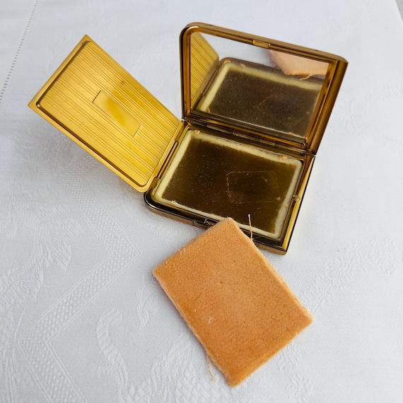 Elgin American Powder Compact 1940s Signed Engraved "… - Gem