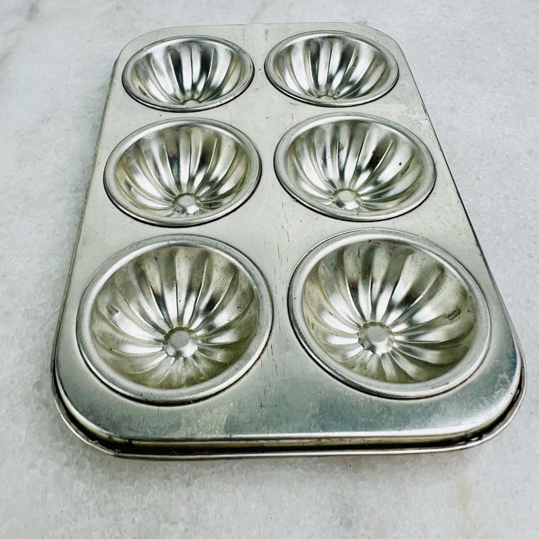 Vintage Miniature Tart Pan, for Six Savoury or Sweet Mini Tarts, Fluted ...