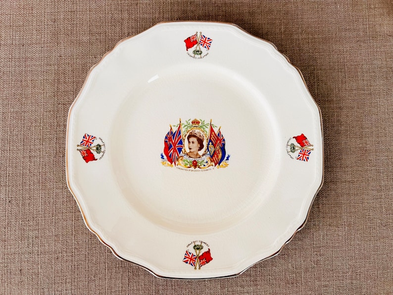 Vintage Alfred Meakin Queen Elizabeth II Decorative Plate, England ...