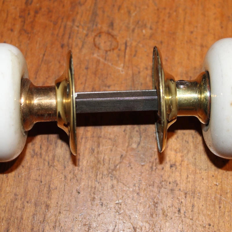 Yale and Towne Knobs - Etsy