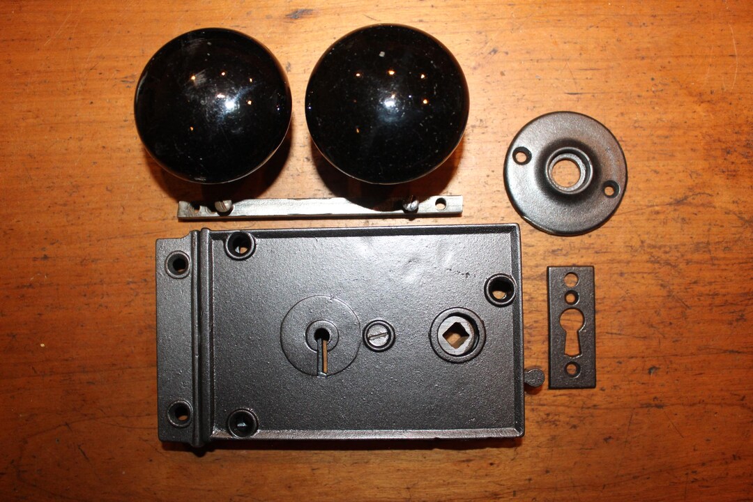 Restored Antique Rim Lock Set With Keeper, Knobs, Keyhole, Rosette R ...