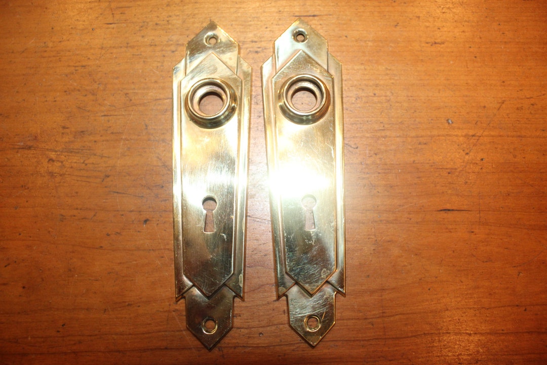 Pair of Art Deco Keyhole Doorknob Escutcheon Plate in Wrought - Etsy