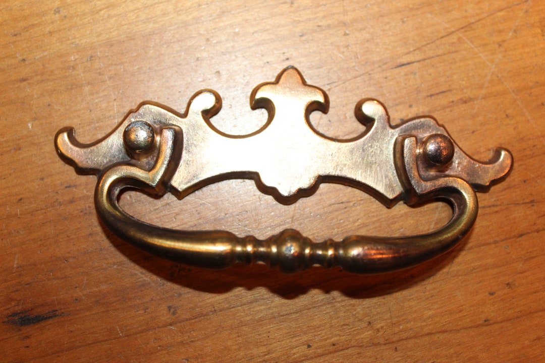 One Vintage Amerock Brass Batwing Drawer Drops Pulls Handles H-38 - Etsy