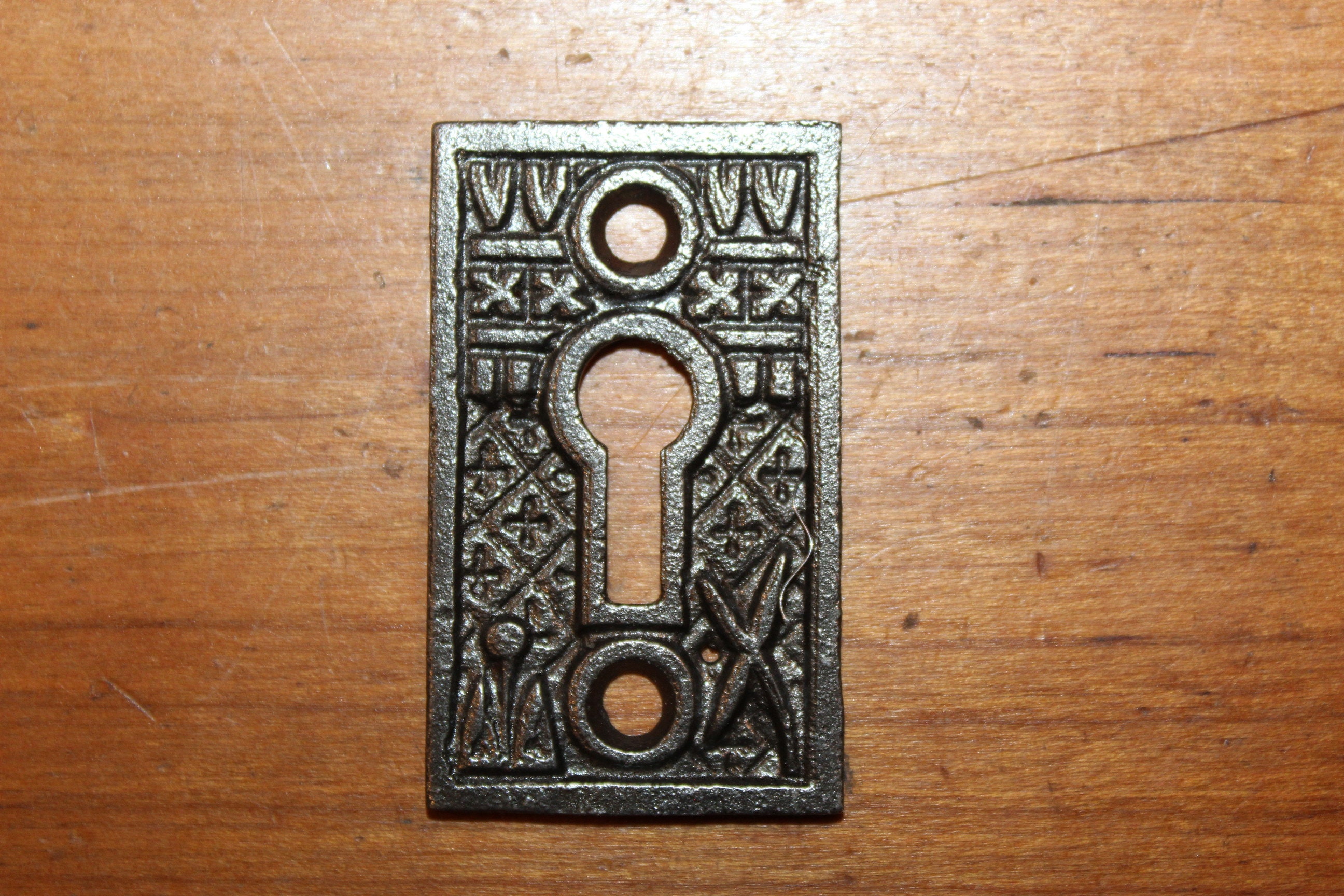 Small Antique Victorian Cast Iron Ornate Keyhole Escutcheon M-10 Home ...