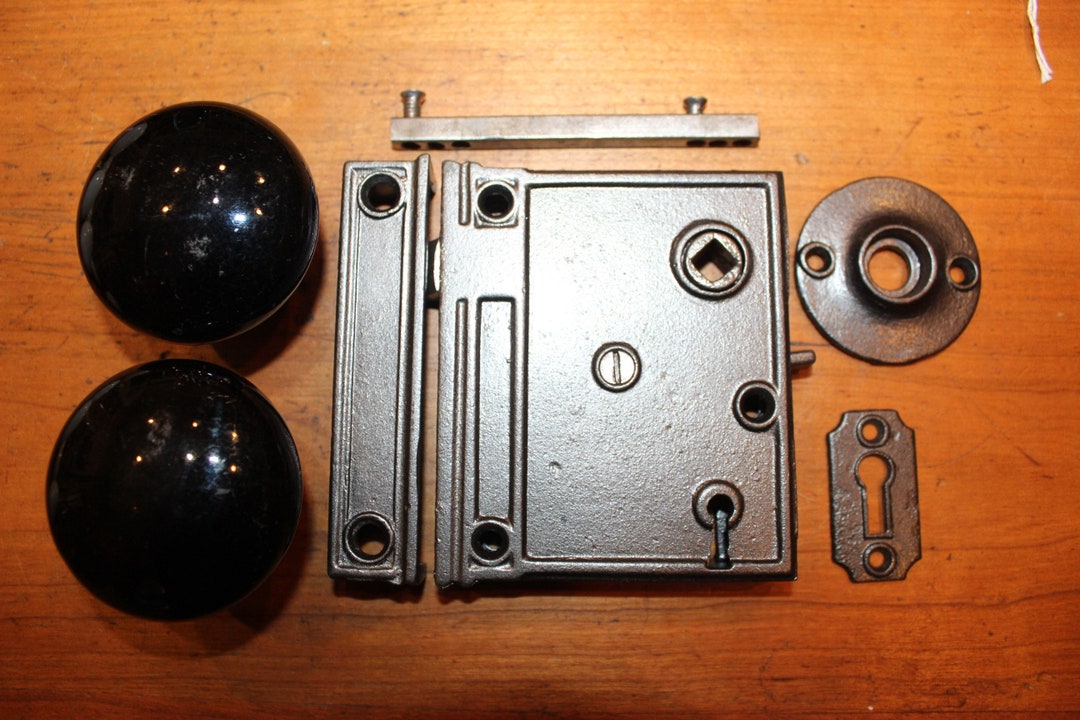 Restored Antique Cast Iron Rim Lock Set With Knobs, Keyhole, Rosette R ...