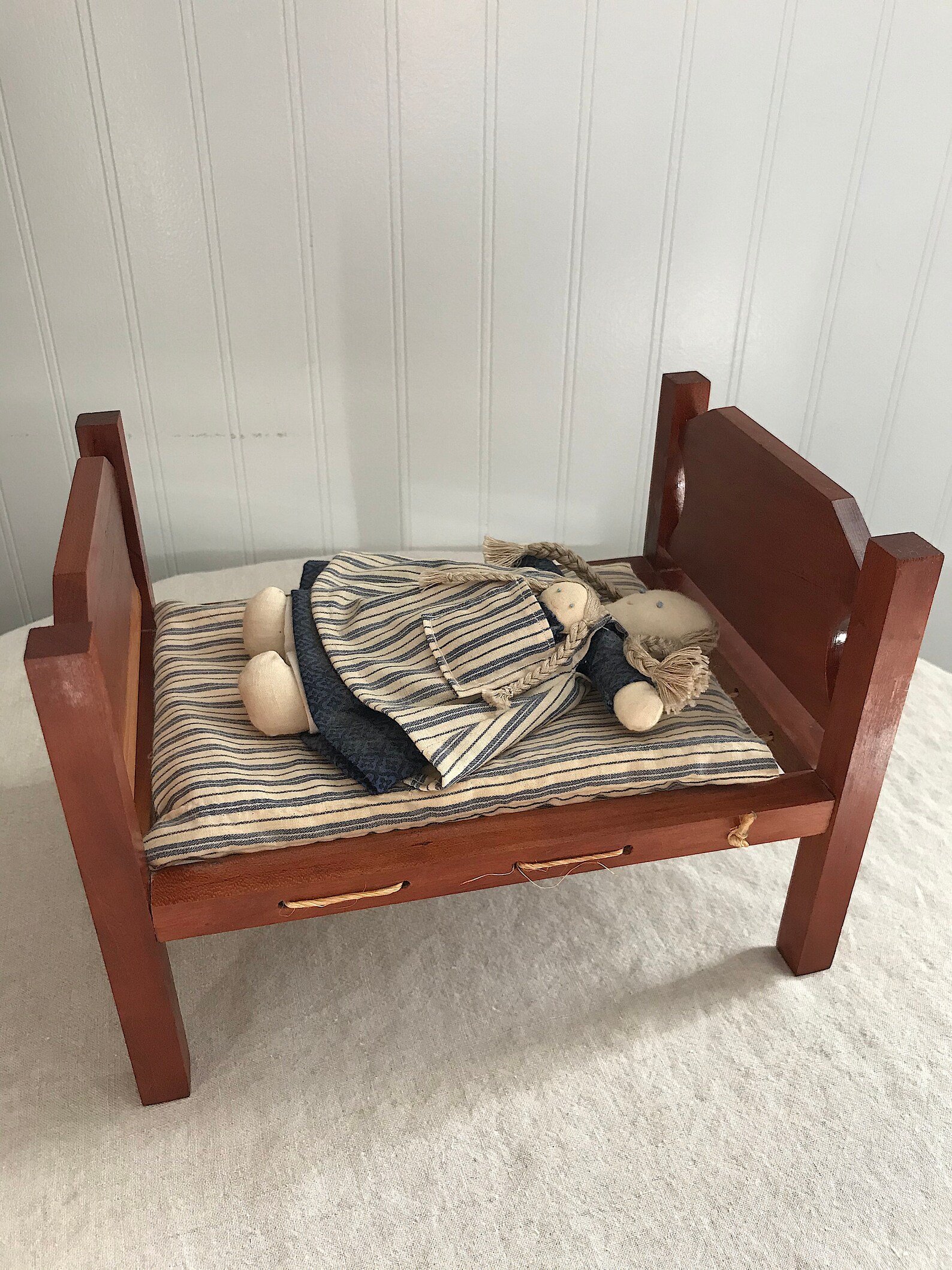 Miniature Cherry Rope Bed and Dolls, Set - Etsy