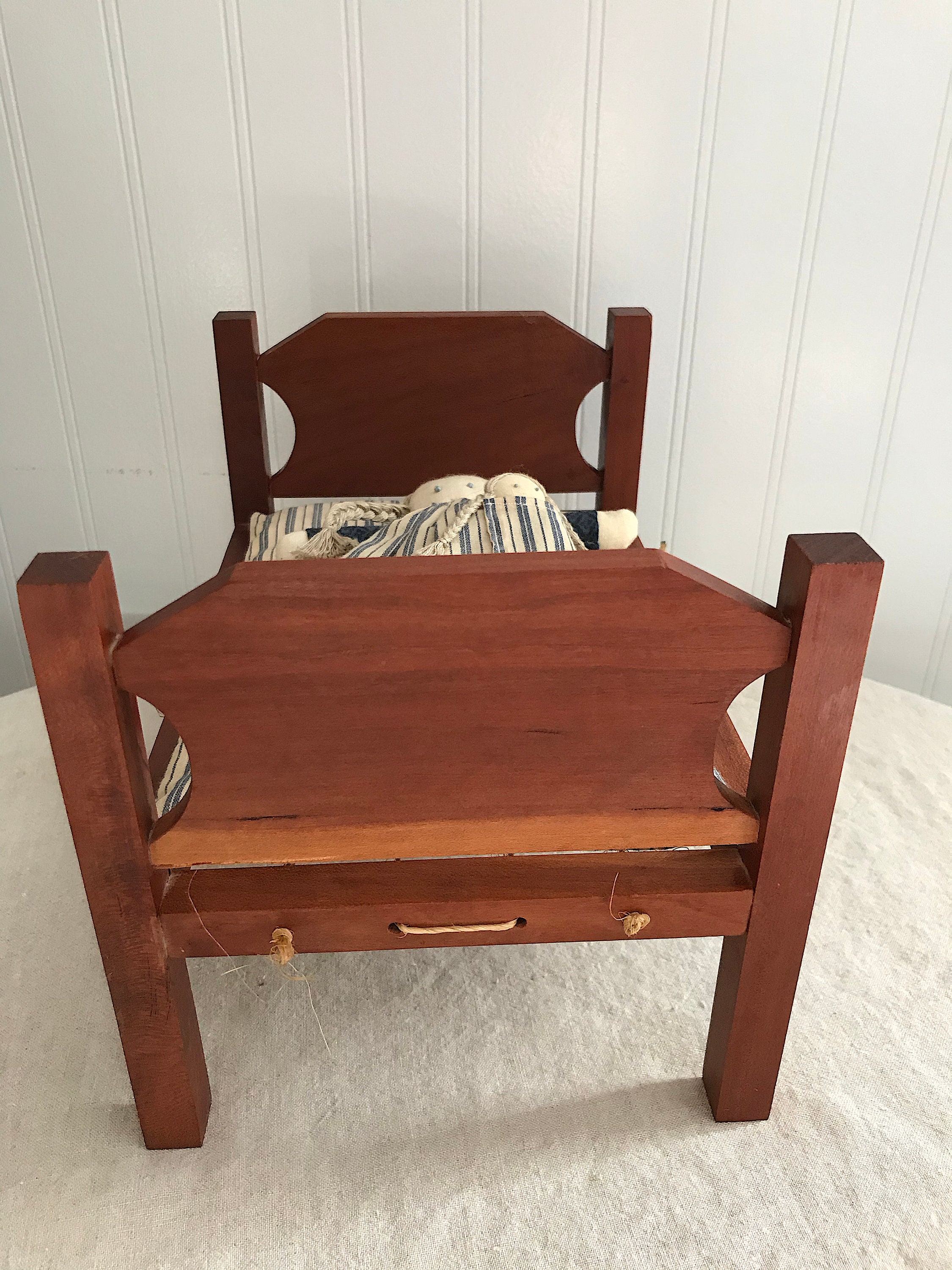 Miniature Cherry Rope Bed and Dolls, Set - Etsy