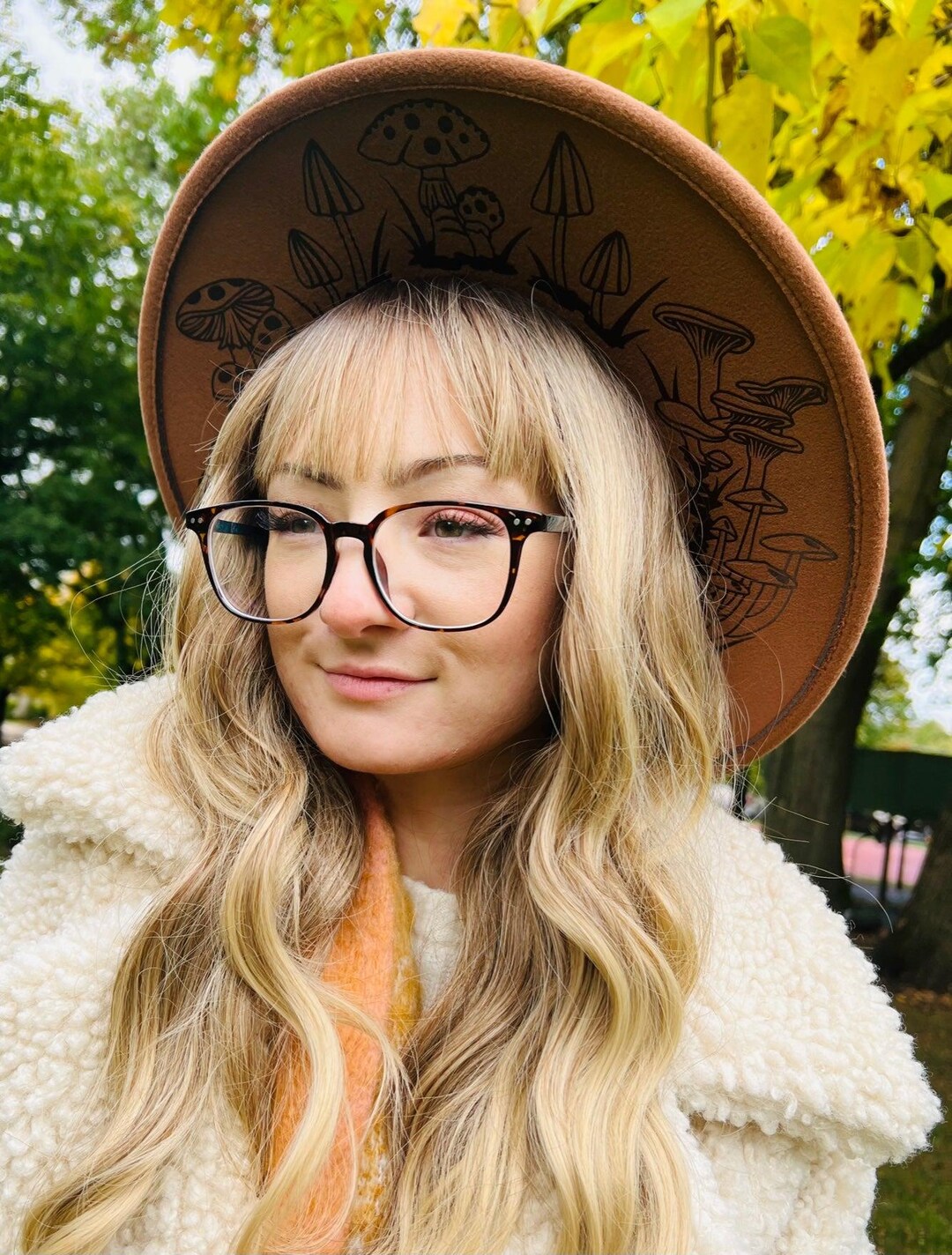 Fox & Fable - Vegan Felt Wide Brim Hat - XL Brim - Caramel - Mushrooms ...
