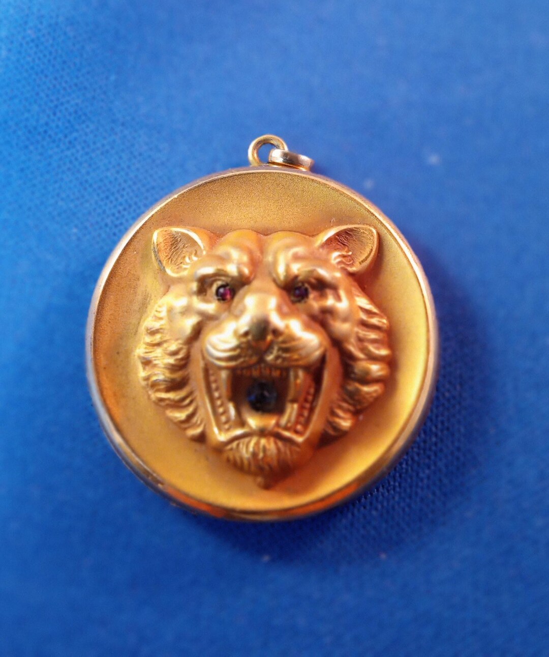 Antique Victorian Vintage Lion Head Locket by Bates and Bacon - Etsy