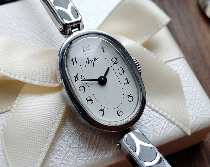 Vintage Watches for Women, Small Watch, Ladies Classic Watch, Retro ...