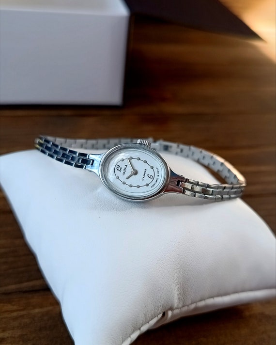 Womens watch Chaika, Small watch, Vintage ladies watc… - Gem