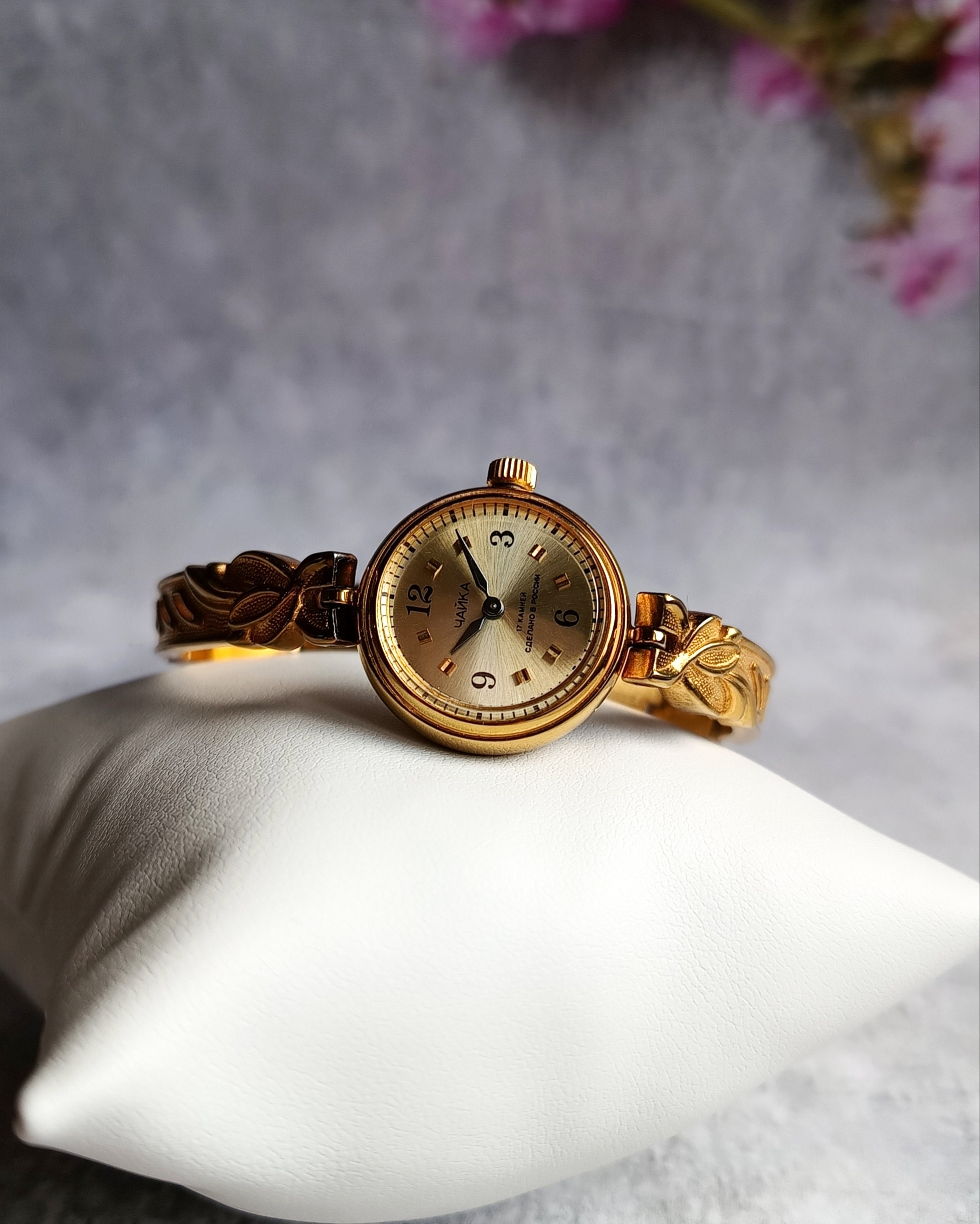 Vintage Chaika Women's Watch: Gold Mechanical Small Wristwatch - Etsy