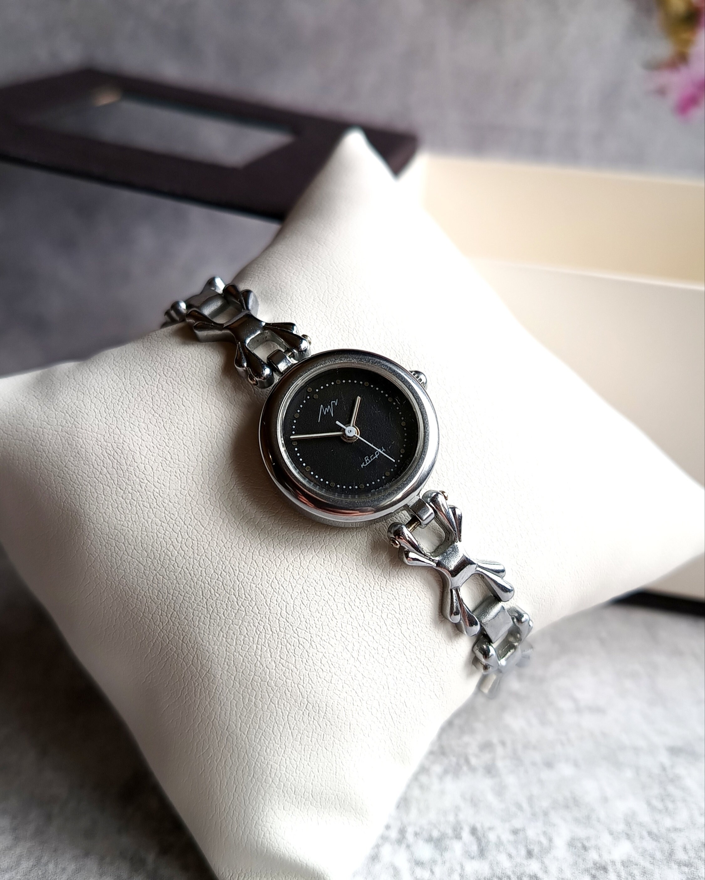Vintage USSR Ladies Watch: Small Silver Y2K Quartz Watch - Etsy