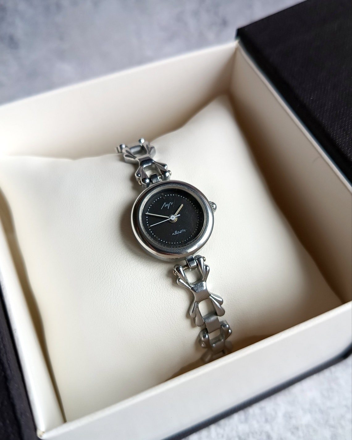 Vintage USSR Ladies Watch: Small Silver Y2K Quartz Watch - Etsy
