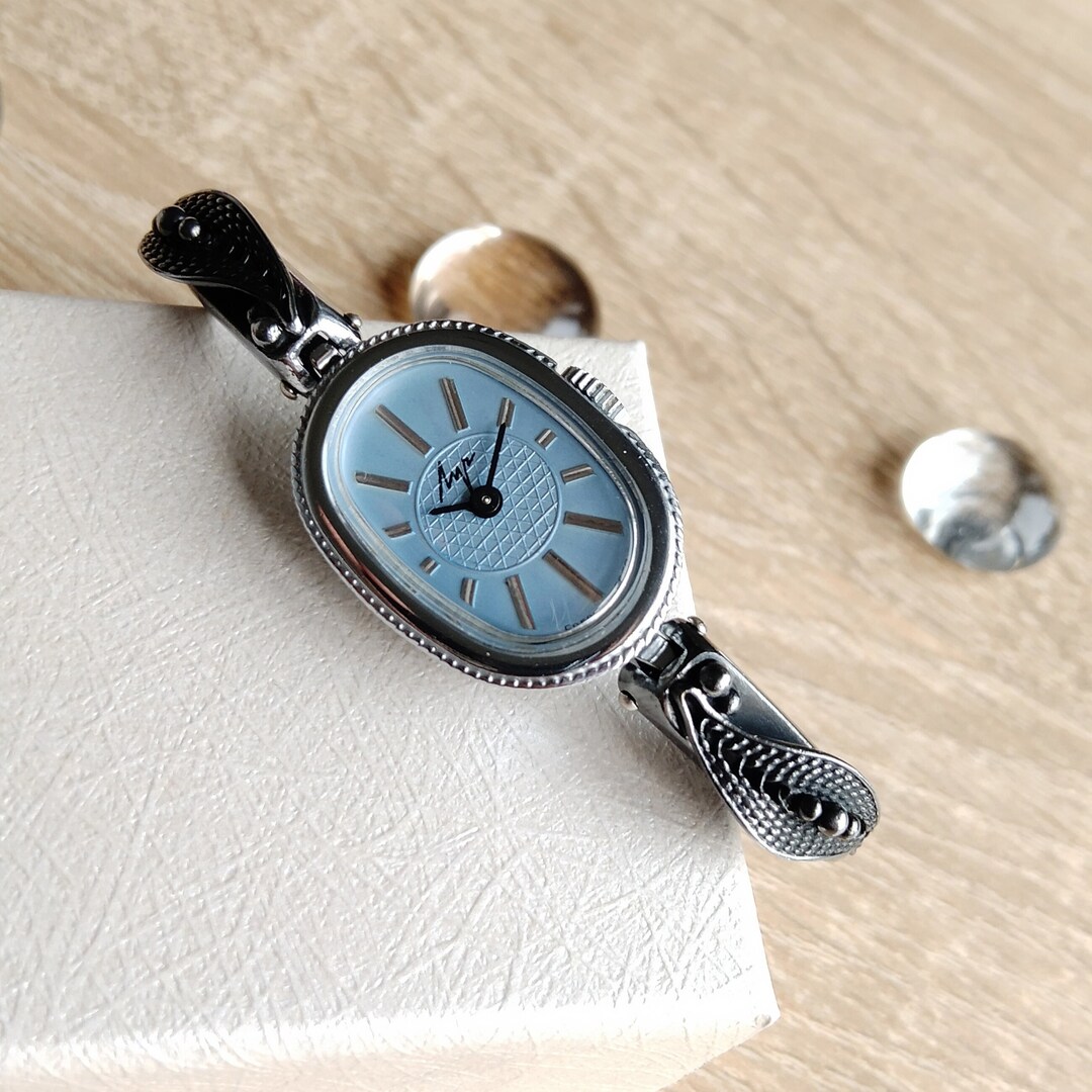 Vintage Watches for Women, Small Watch, Ladies Classic Watch, Retro ...