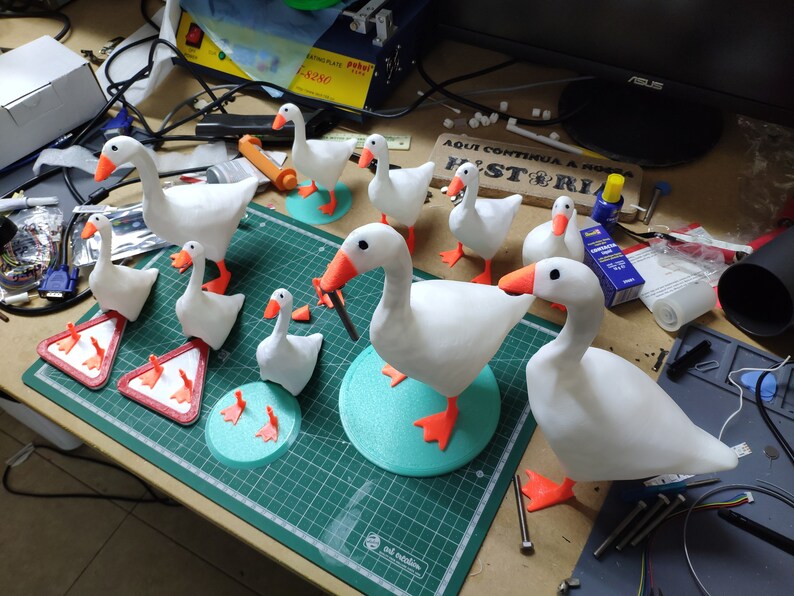 Untitled Goose Game | Entitled Goose Miniature Figure Statue Tri Head ...