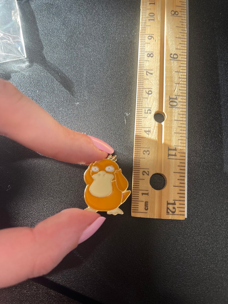 Psyduck Enamel Pin, Pokémon Enamel Pin, Cute Duck Pin, Pokémon Gifts ...