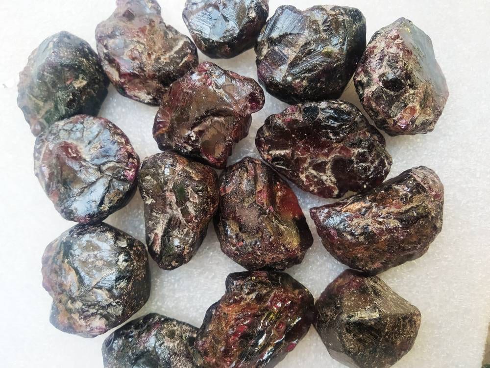 GENUINE GARNET RAW Chunks Natural Gemstone Garnet Rough Chunks - Etsy