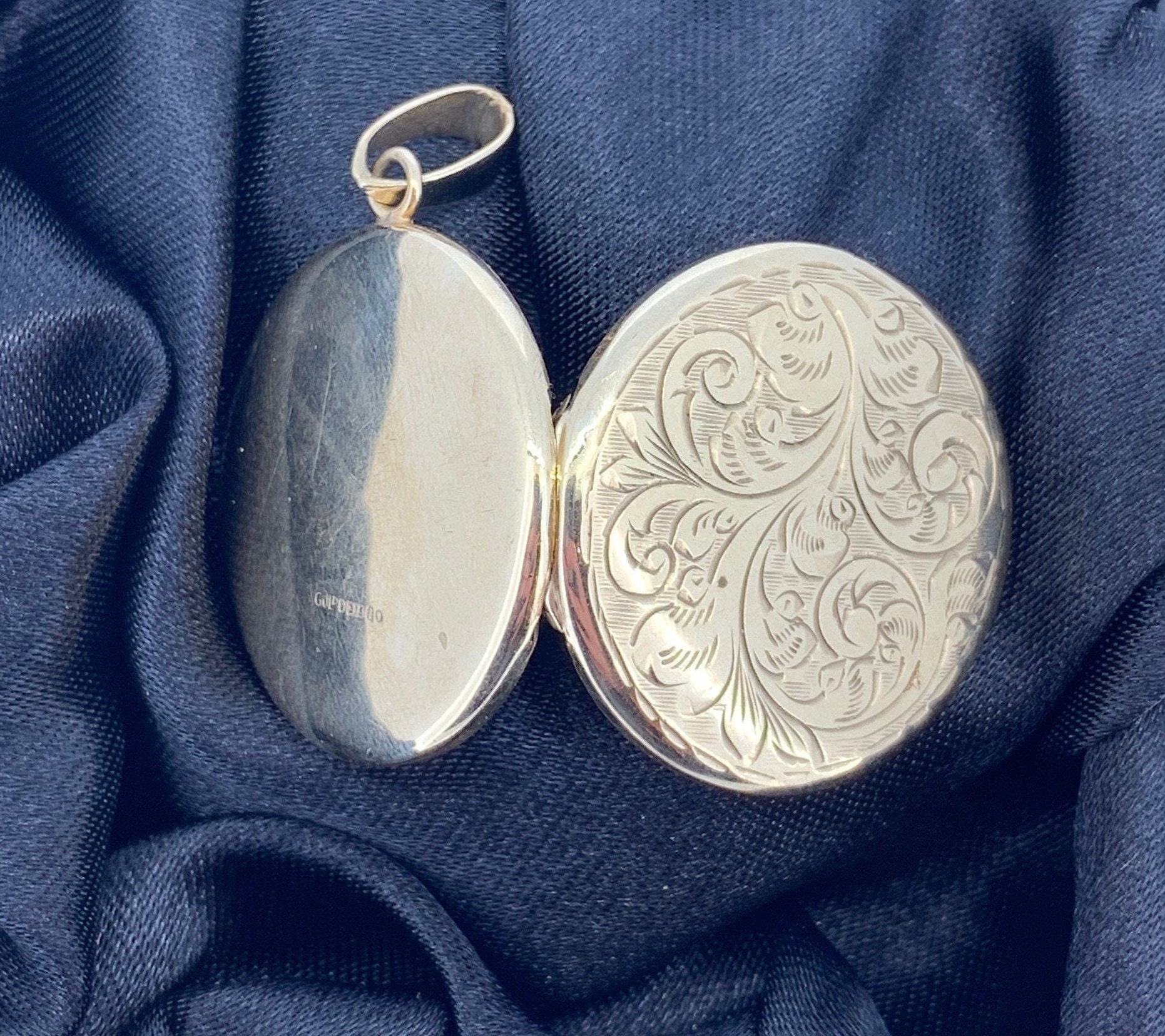 Vintage George Jenson 9ct Gold Locket. Georg Jensen. Hand - Etsy