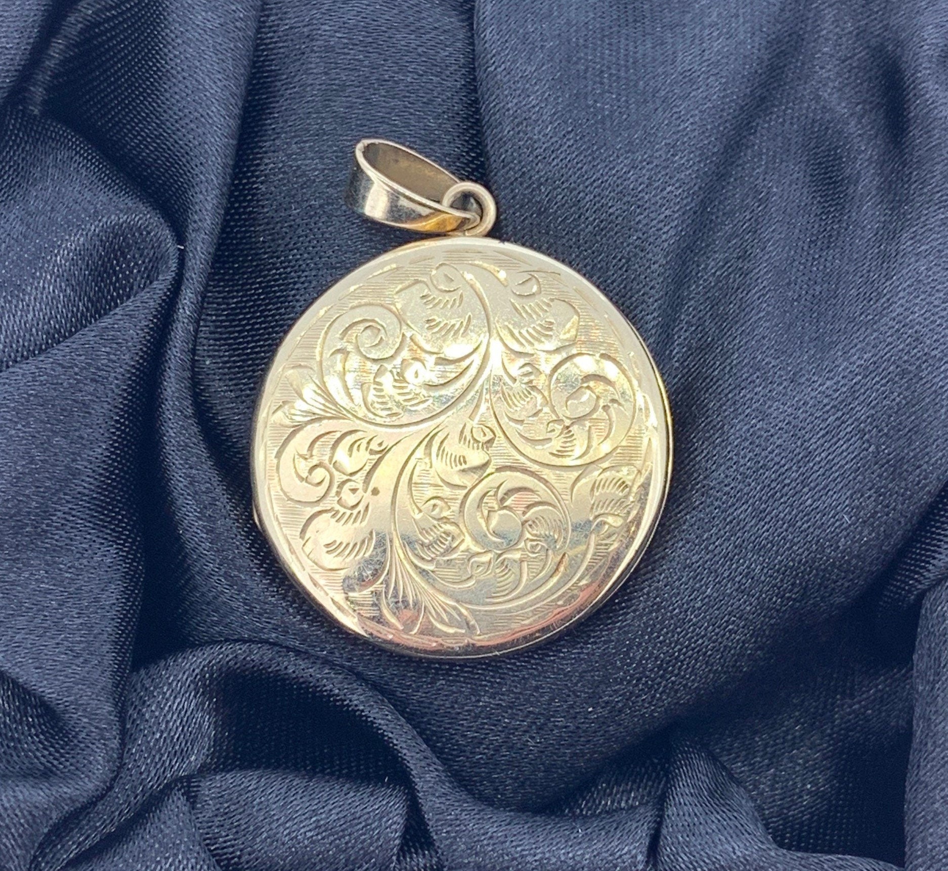 Vintage George Jenson 9ct Gold Locket. Georg Jensen. Hand - Etsy