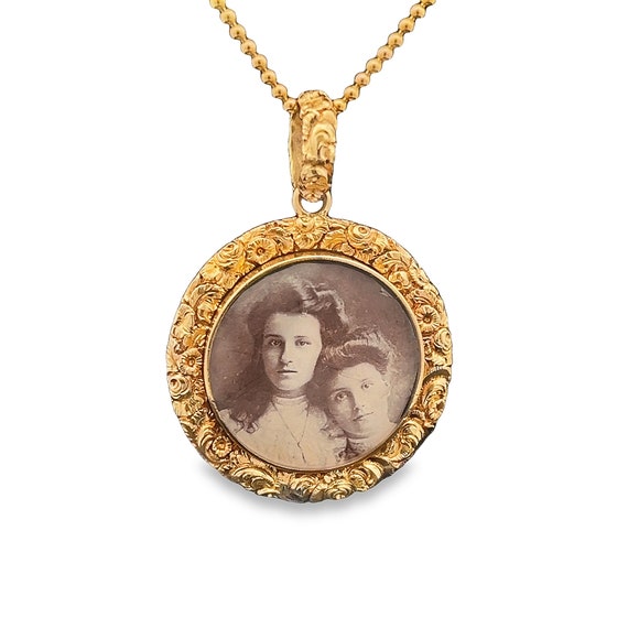 Antique Georgian Ornate 15ct Gold Picture Locket. Eng… - Gem