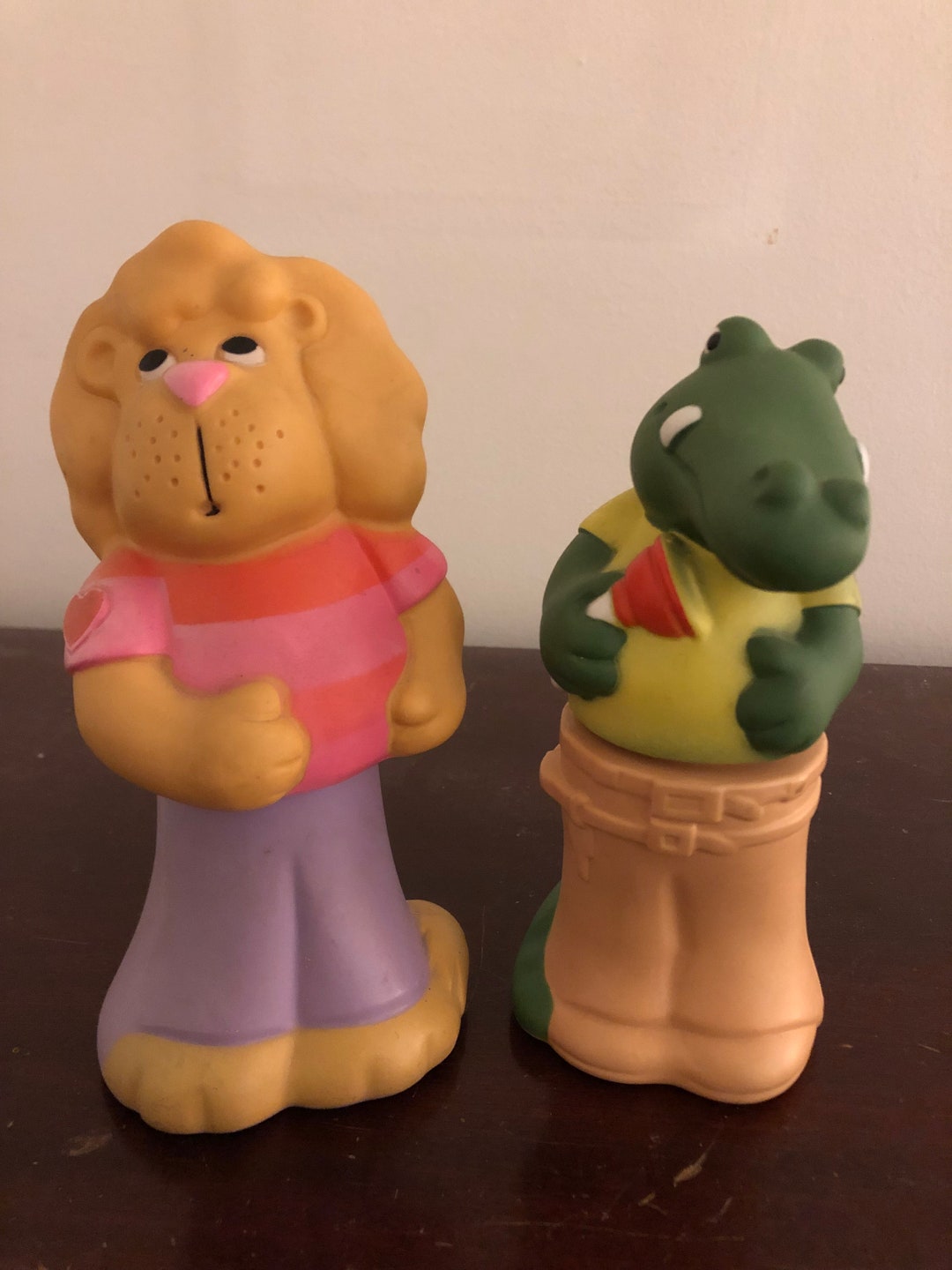 Accusing Alligator and Loving Lion Avon Vintage Empty Shampoo - Etsy