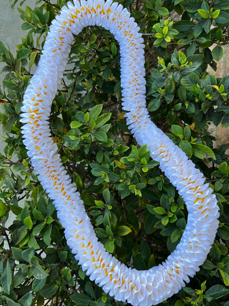PLUMERIA Ribbon Lei - Etsy