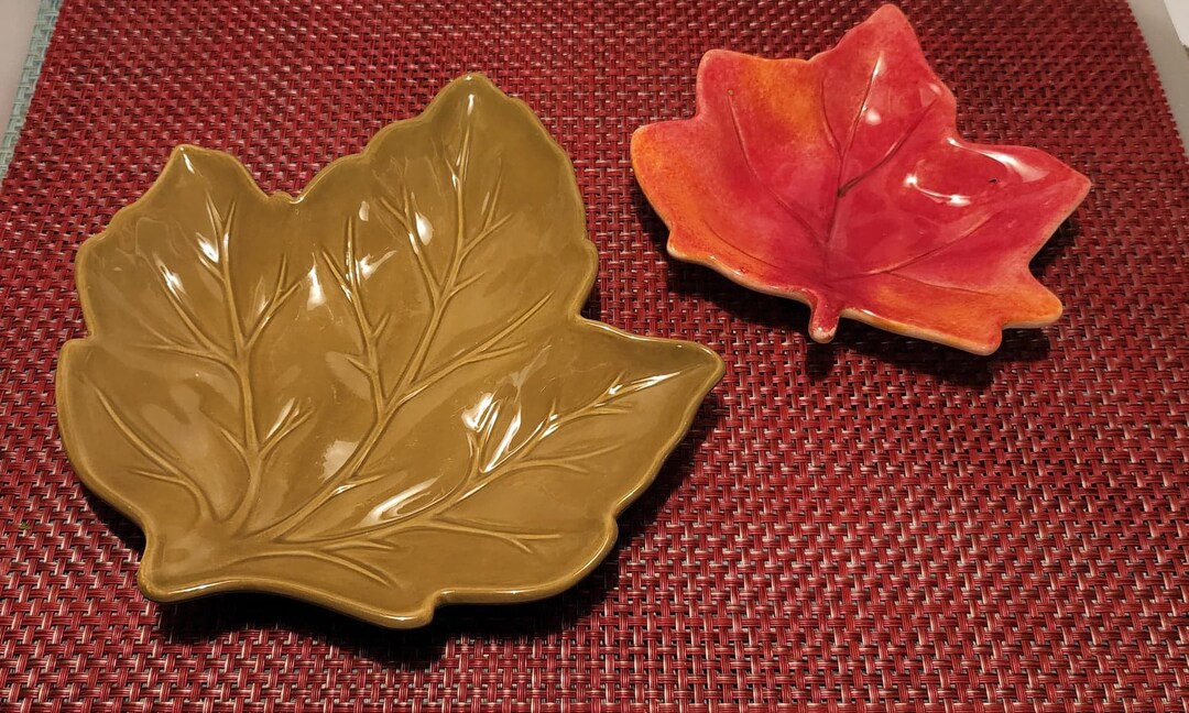 Vintage Leaf Shaped Dishes _ Two Leaf Shaped Dishes - Etsy