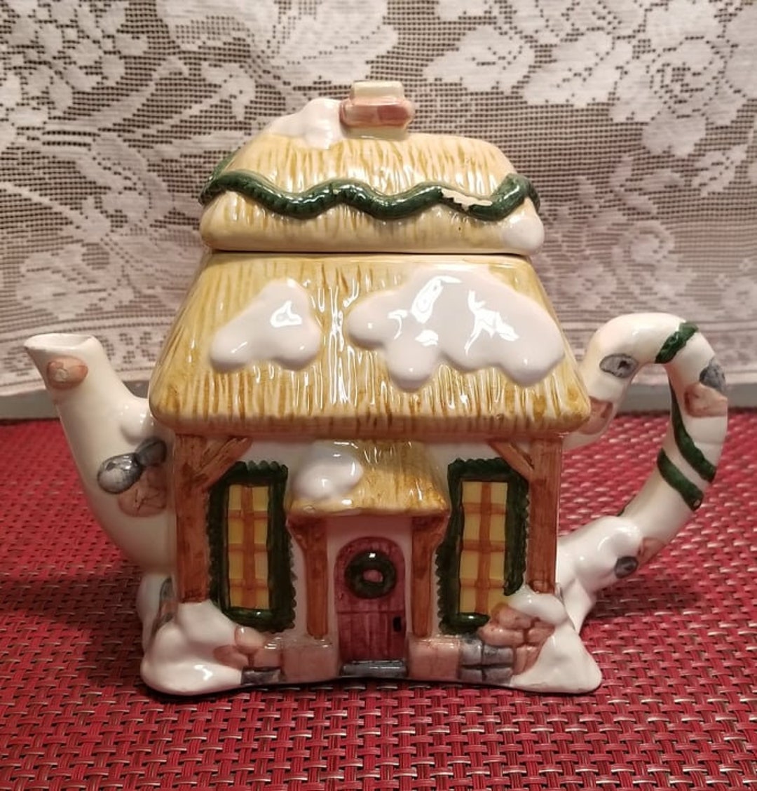 Ceramic Holiday Teapot - Etsy