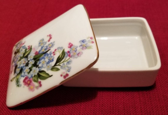 White Porcelain Rectangular Trinket Box with Floral M… - Gem
